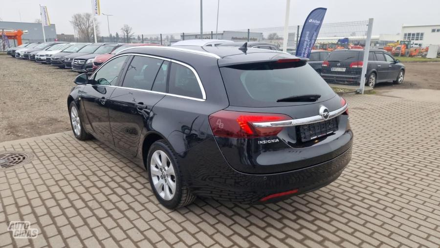 Black Opel Insignia 2015 in Marijampole, with an engine capacity of 2.00 L and mileage of 202 thousand km for 5990 €, photo 8 on AUTOMOTO.COM.LV