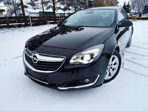 Black Opel Insignia 2015 in Marijampole, with an engine capacity of 1.36 L and mileage of 170 thousand km for 5300 €, photo 5 on AUTOMOTO.COM.LV
