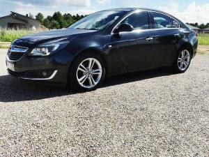 Black Opel Insignia 2015 in Vilnius, with an engine capacity of 1.96 L and mileage of 280 thousand km for 4950 €, photo 3 on AUTOMOTO.COM.LV