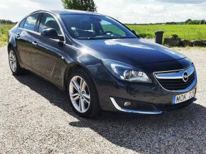 Black Opel Insignia 2015 in Vilnius, with an engine capacity of 1.96 L and mileage of 280 thousand km for 4950 €, photo 4 on AUTOMOTO.COM.LV