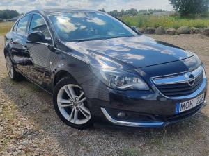 Black Opel Insignia 2015 in Vilnius, with an engine capacity of 2.00 L and mileage of 290 thousand km for 4650 €, photo  on AUTOMOTO.COM.LV