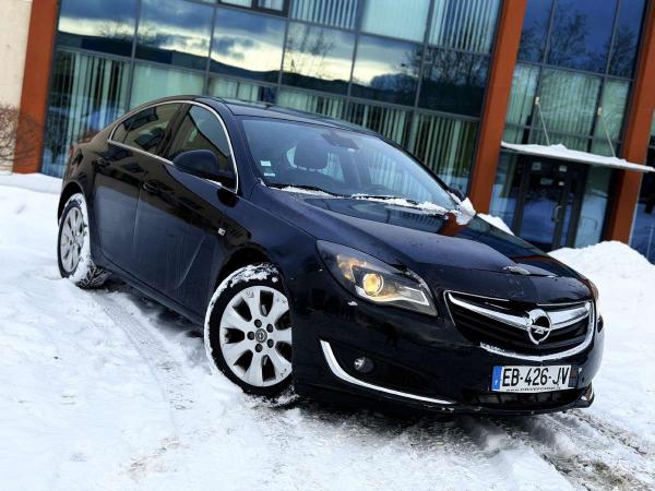 Black Opel Insignia 2016 in Klaipeda, with an engine capacity of 1.60 L and mileage of 270 thousand km for 4200 €, photo 2 on AUTOMOTO.COM.LV