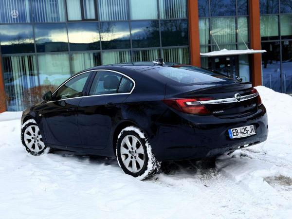 Black Opel Insignia 2016 in Klaipeda, with an engine capacity of 1.60 L and mileage of 270 thousand km for 4200 €, photo 4 on AUTOMOTO.COM.LV