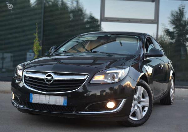 Black Opel Insignia 2016 in Klaipeda, with an engine capacity of 1.60 L and mileage of 180 thousand km for 5350 €, photo 5 on AUTOMOTO.COM.LV