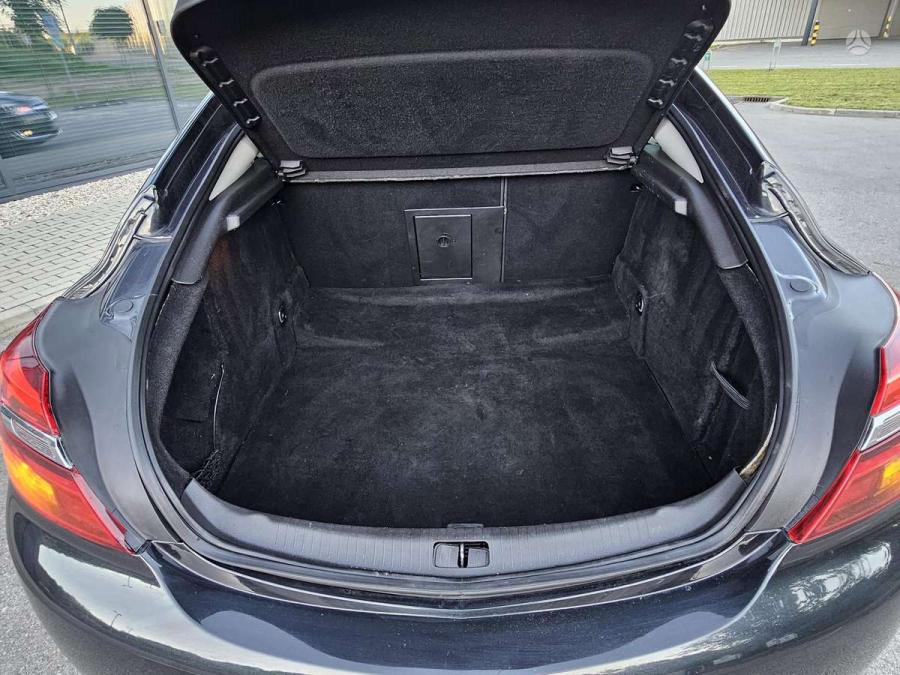 Black Opel Insignia 2016 in Klaipeda, with an engine capacity of 1.60 L and mileage of 180 thousand km for 5350 €, photo 16 on AUTOMOTO.COM.LV
