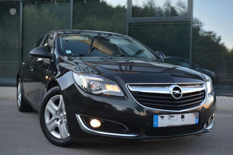 Black Opel Insignia 2016 in Klaipeda, with an engine capacity of 1.60 L and mileage of 180 thousand km for 5350 €, photo 28 on AUTOMOTO.COM.LV