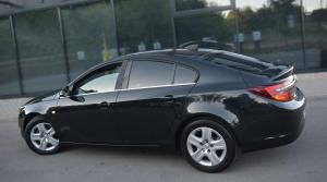 Black Opel Insignia 2016 in Klaipeda, with an engine capacity of 1.60 L and mileage of 180 thousand km for 5350 €, photo 29 on AUTOMOTO.COM.LV
