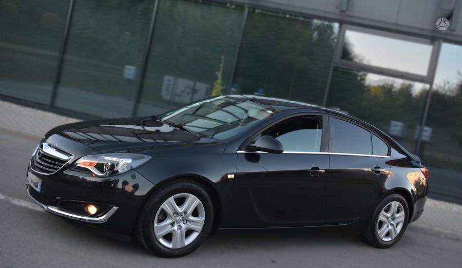 Black Opel Insignia 2016 in Klaipeda, with an engine capacity of 1.60 L and mileage of 180 thousand km for 5350 €, photo 30 on AUTOMOTO.COM.LV