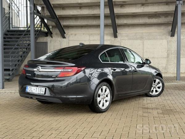 Black Opel Insignia 2016 in Valmiera, with an engine capacity of 1.60 L and mileage of 166 thousand km for 6900 €, photo 4 on AUTOMOTO.COM.LV