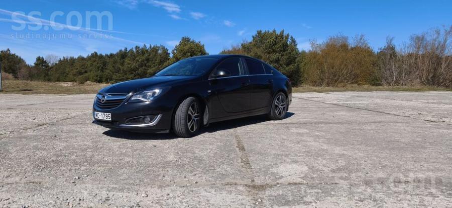 Black Opel Insignia 2017 in Liepaja, with an engine capacity of 1.60 L and mileage of 151 thousand km for 5600 €, photo 11 on AUTOMOTO.COM.LV