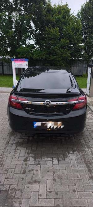 Black Opel Insignia 2017 in Telschi, with an engine capacity of 1.60 L and mileage of 274 thousand km for 6100 €, photo 8 on AUTOMOTO.COM.LV