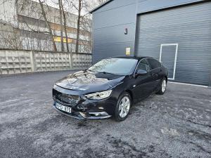 Black Opel Insignia 2018 in Kaunas, with an engine capacity of 1.49 L and mileage of 114 thousand km for 4400 €, photo 3 on AUTOMOTO.COM.LV