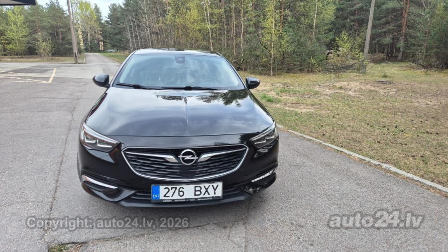Black Opel Insignia 2018 in Tallinn, with an engine capacity of 1.50 L and mileage of 154 thousand km for 11500 €, photo 6 on AUTOMOTO.COM.LV