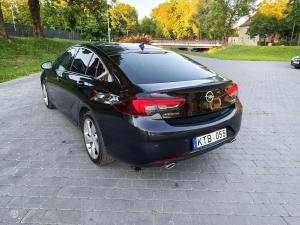 Black Opel Insignia 2018 in Silute, with an engine capacity of 1.60 L and mileage of 173 thousand km for 11500 €, photo 8 on AUTOMOTO.COM.LV