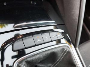 Black Opel Insignia 2018 in Silute, with an engine capacity of 1.60 L and mileage of 173 thousand km for 11500 €, photo 15 on AUTOMOTO.COM.LV