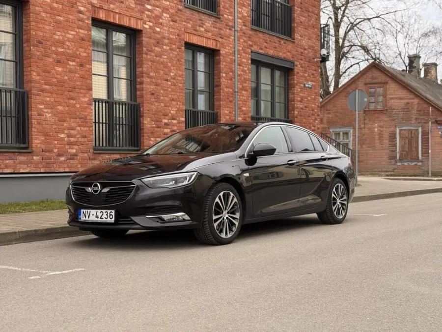 Melns Opel Insignia 2018 Rīga, ar dzinēja tilpumu 2.00 L un nobraukumu 188 tūkst. km par 12995 €, foto 1 vietnē AUTOMOTO.COM.LV