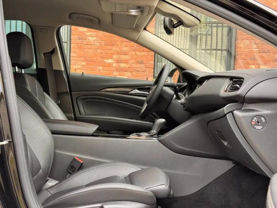 Melns Opel Insignia 2018 Rīga, ar dzinēja tilpumu 2.00 L un nobraukumu 188 tūkst. km par 12995 €, foto 22 vietnē AUTOMOTO.COM.LV