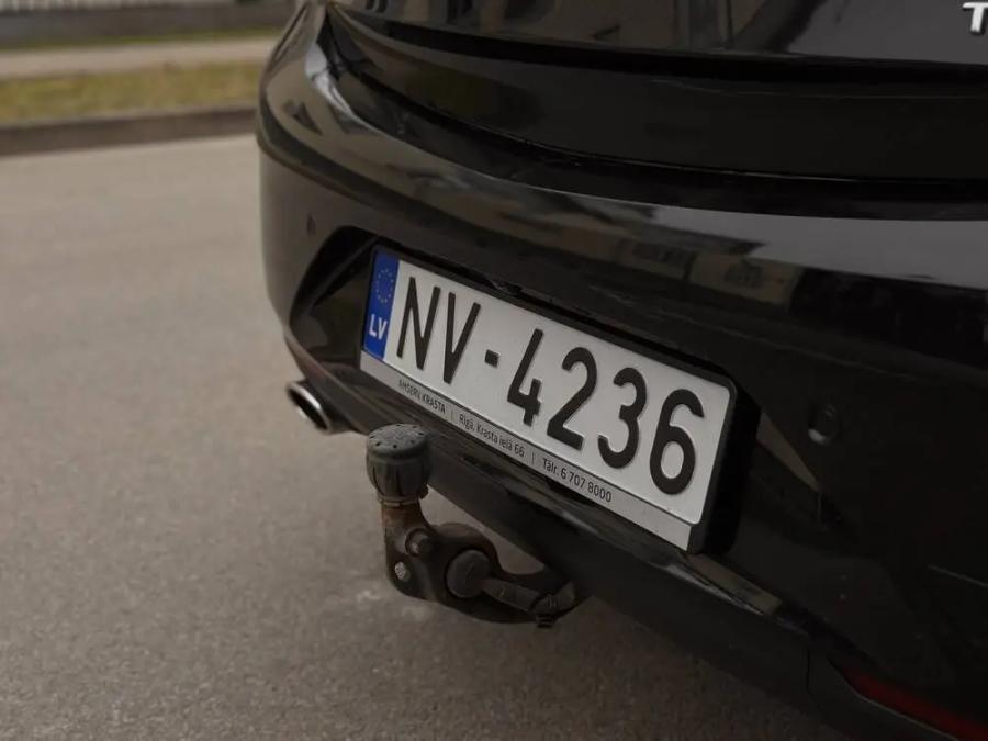 Melns Opel Insignia 2018 Rīga, ar dzinēja tilpumu 2.00 L un nobraukumu 188 tūkst. km par 12995 €, foto 28 vietnē AUTOMOTO.COM.LV