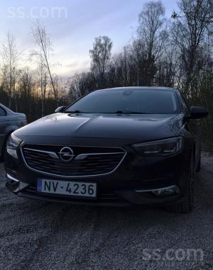 Black Opel Insignia 2018 in Ogre, with an engine capacity of 2.00 L and mileage of 209 thousand km for 12900 €, photo  on AUTOMOTO.COM.LV