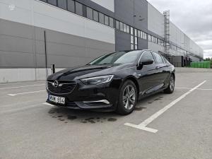 Black Opel Insignia 2018 in Vilnius, with an engine capacity of 1.49 L and mileage of 184 thousand km for 11000 €, photo 4 on AUTOMOTO.COM.LV
