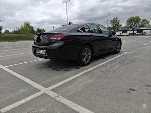 Black Opel Insignia 2018 in Vilnius, with an engine capacity of 1.49 L and mileage of 184 thousand km for 11000 €, photo 8 on AUTOMOTO.COM.LV