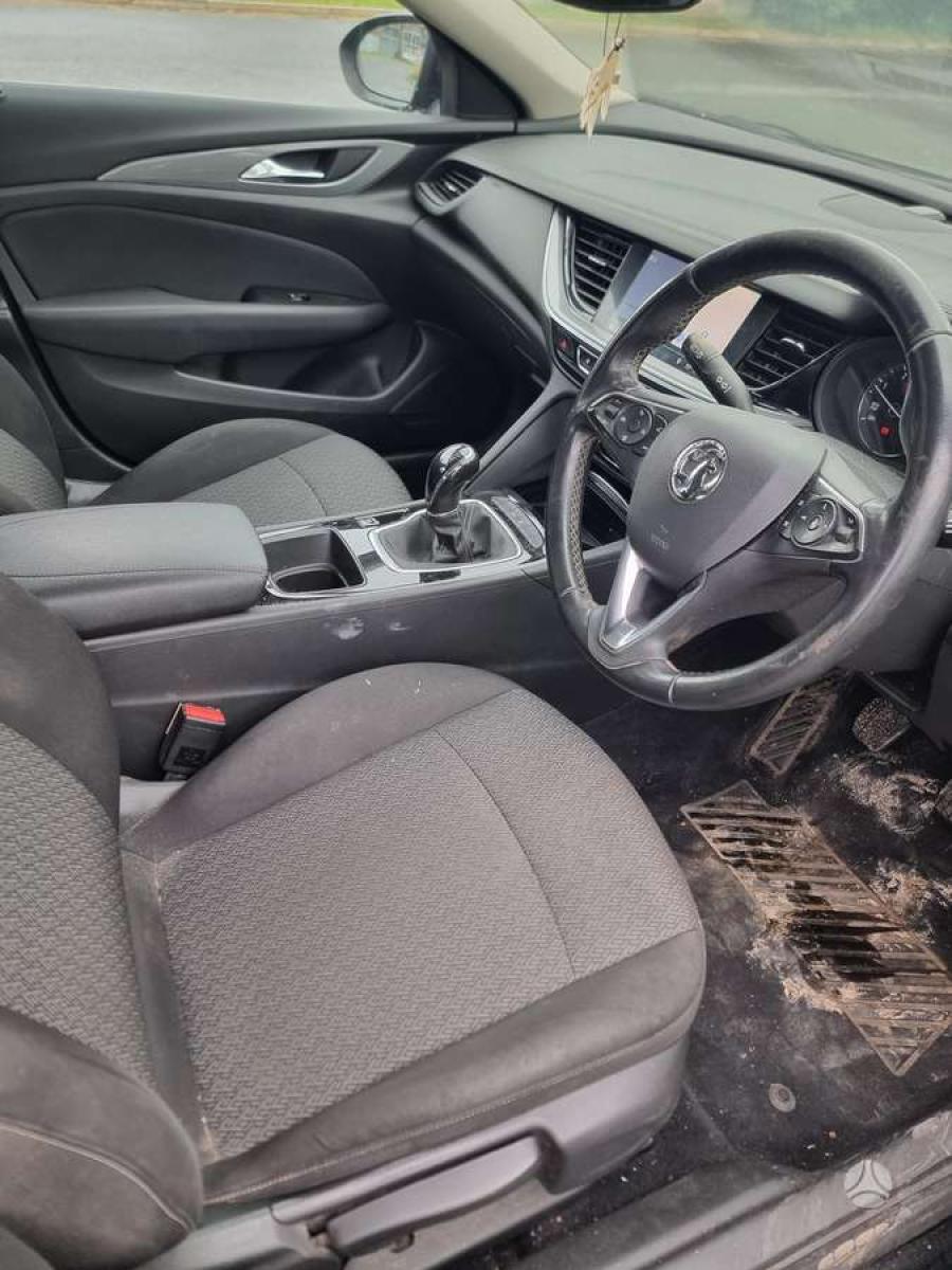 Melns Opel Insignia 2018 Jonava, ar dzinēja tilpumu 1.60 L un nobraukumu 115 tūkst. km par 3299 €, foto 11 vietnē AUTOMOTO.COM.LV