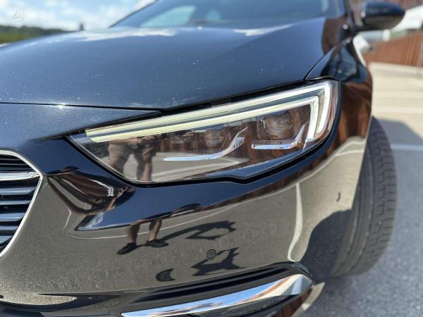 Black Opel Insignia 2018 in Kaunas, with an engine capacity of 1.60 L and mileage of 219 thousand km for 10499 €, photo 7 on AUTOMOTO.COM.LV