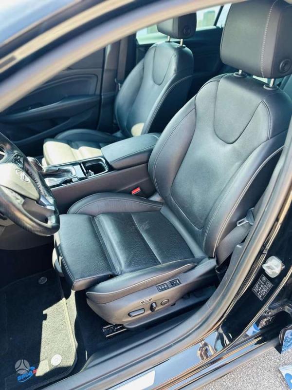 Black Opel Insignia 2018 in Kaunas, with an engine capacity of 1.60 L and mileage of 219 thousand km for 10499 €, photo 10 on AUTOMOTO.COM.LV