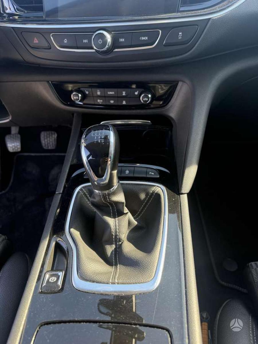 Melns Opel Insignia 2018 Kauņa, ar dzinēja tilpumu 1.49 L un nobraukumu 187 tūkst. km par 8600 €, foto 13 vietnē AUTOMOTO.COM.LV