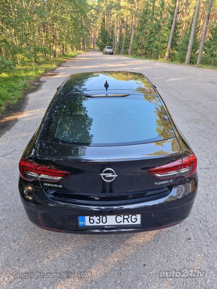 Black Opel Insignia 2018 in Tallinn, with an engine capacity of 1.60 L and mileage of 141 thousand km for 12400 €, photo 8 on AUTOMOTO.COM.LV
