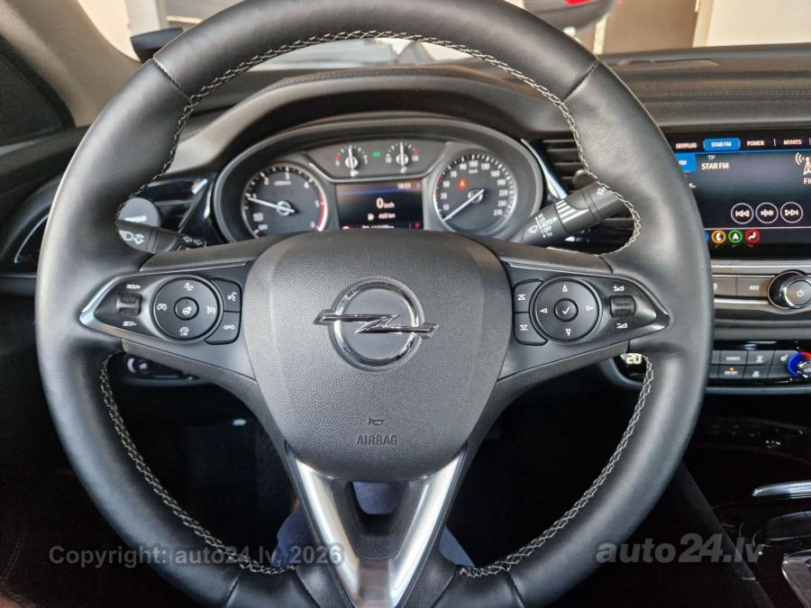 Black Opel Insignia 2018 in Tallinn, with an engine capacity of 1.60 L and mileage of 141 thousand km for 12400 €, photo 17 on AUTOMOTO.COM.LV