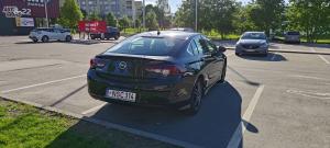 Black Opel Insignia 2019 in Vilnius, with an engine capacity of 2.00 L and mileage of 51 thousand km for 10800 €, photo 3 on AUTOMOTO.COM.LV