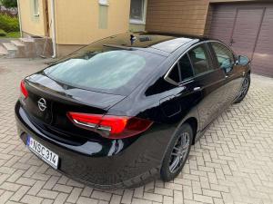 Black Opel Insignia 2019 in Vilnius, with an engine capacity of 1.96 L and mileage of 56 thousand km for 10500 €, photo 6 on AUTOMOTO.COM.LV