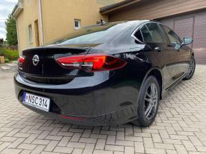 Black Opel Insignia 2019 in Vilnius, with an engine capacity of 1.96 L and mileage of 56 thousand km for 10500 €, photo 9 on AUTOMOTO.COM.LV