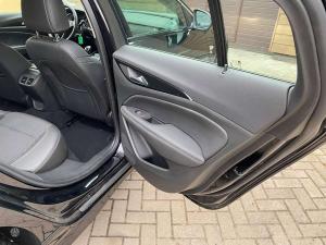 Black Opel Insignia 2019 in Vilnius, with an engine capacity of 1.96 L and mileage of 56 thousand km for 10500 €, photo 22 on AUTOMOTO.COM.LV