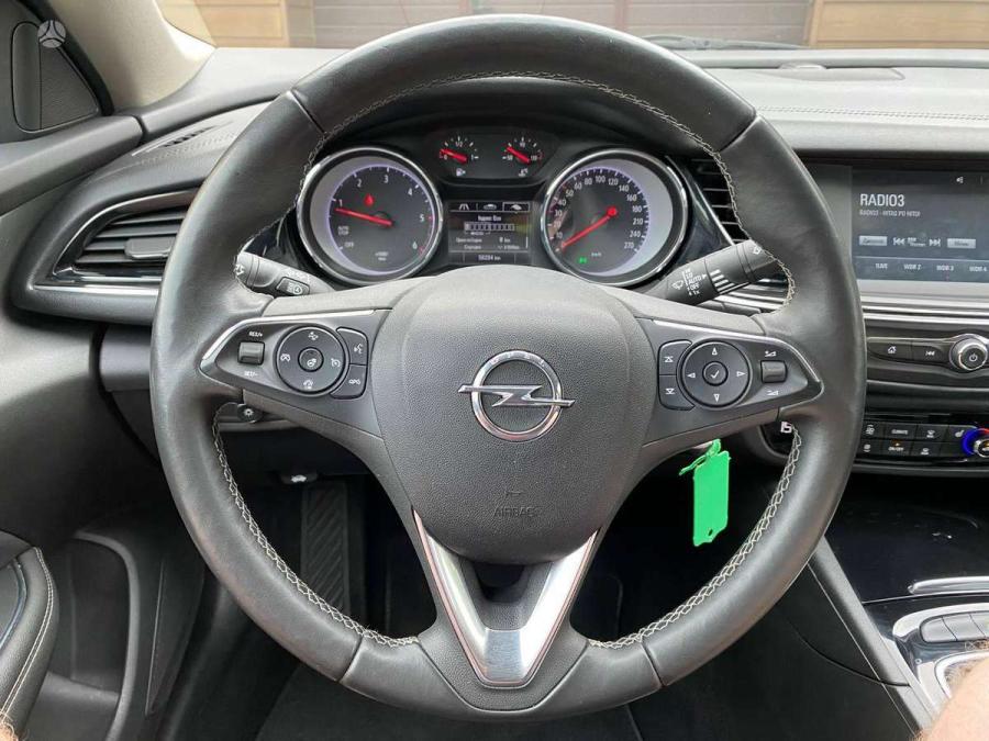 Black Opel Insignia 2019 in Vilnius, with an engine capacity of 1.96 L and mileage of 56 thousand km for 10500 €, photo 37 on AUTOMOTO.COM.LV