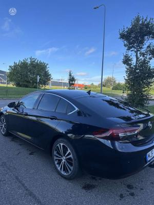 Black Opel Insignia 2019 in Vilnius, with an engine capacity of 1.50 L and mileage of 207 thousand km for 9450 €, photo 8 on AUTOMOTO.COM.LV