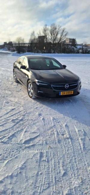 Black Opel Insignia 2020 in Telschi, with an engine capacity of 2.00 L and mileage of 248 thousand km for 14500 €, photo 2 on AUTOMOTO.COM.LV