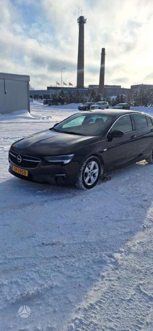 Black Opel Insignia 2020 in Telschi, with an engine capacity of 2.00 L and mileage of 248 thousand km for 14500 €, photo 5 on AUTOMOTO.COM.LV