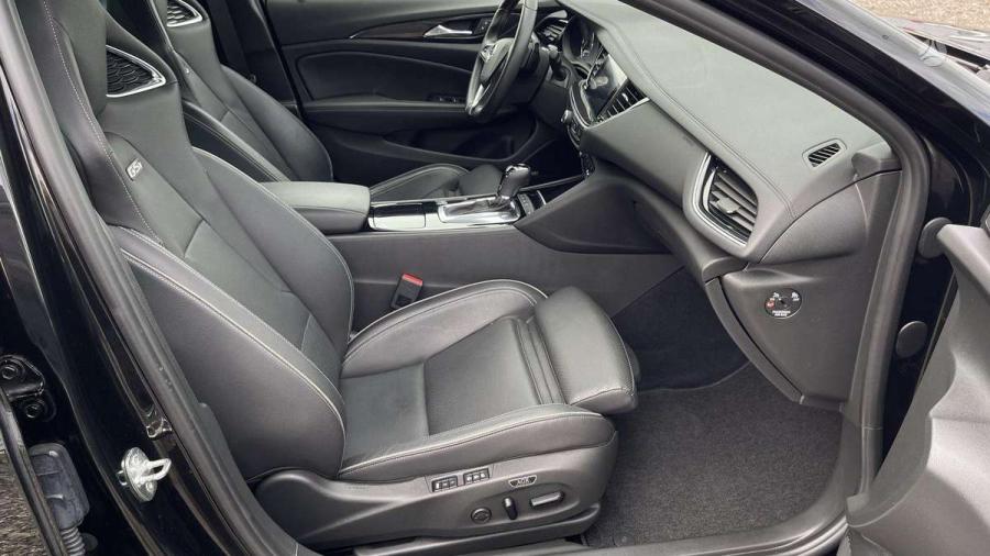 Melns Opel Insignia 2020 Marijampole, ar dzinēja tilpumu 1.96 L un nobraukumu 86 tūkst. km par 17890 €, foto 18 vietnē AUTOMOTO.COM.LV