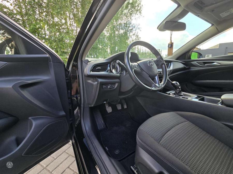 Melns Opel Insignia 2021 Kauņa, ar dzinēja tilpumu 1.50 L un nobraukumu 50 tūkst. km par 15999 €, foto 13 vietnē AUTOMOTO.COM.LV