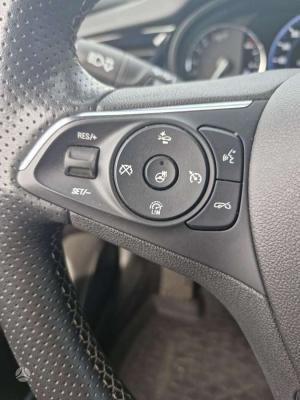 Black Opel Insignia 2022 in Alytus, with an engine capacity of 2.00 L and mileage of 87 thousand km for 15600 €, photo 24 on AUTOMOTO.COM.LV