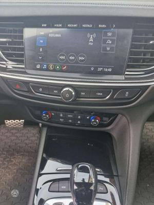 Black Opel Insignia 2022 in Alytus, with an engine capacity of 2.00 L and mileage of 87 thousand km for 15600 €, photo 26 on AUTOMOTO.COM.LV