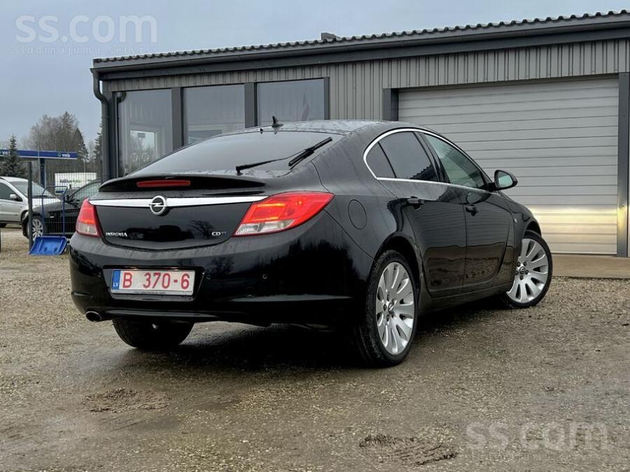Melns Opel Insignia 2008 Cēsis, ar dzinēja tilpumu 2.00 L un nobraukumu 269 tūkst. km par 3500 €, foto 4 vietnē AUTOMOTO.COM.LV