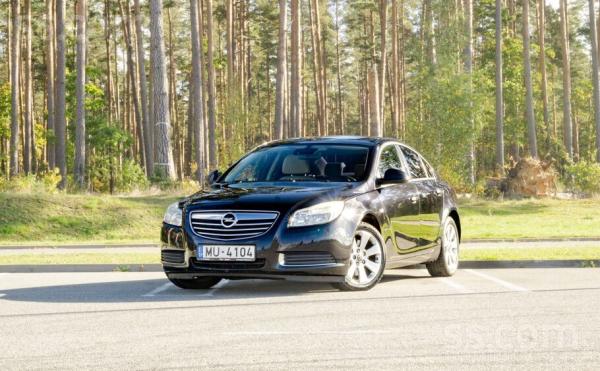 Opel Insignia 2008 Rīga vietnē Melns Opel Insignia 2008 Rīga, ar dzinēja tilpumu 2.00 L un nobraukumu 334 tūkst. km par 2290 €, foto 1 vietnē AUTOMOTO.COM.LV