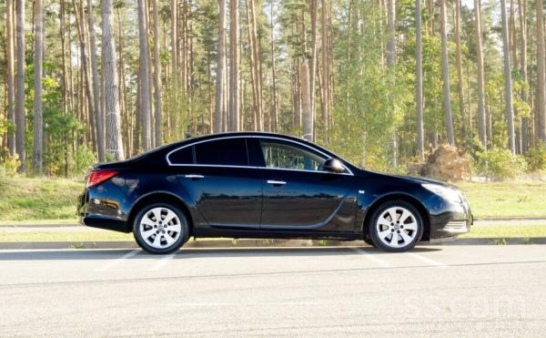 Opel Insignia 2008 Rīga vietnē Melns Opel Insignia 2008 Rīga, ar dzinēja tilpumu 2.00 L un nobraukumu 334 tūkst. km par 2290 €, foto 10 vietnē AUTOMOTO.COM.LV