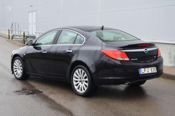 Melns Opel Insignia 2009 Šauļi, ar dzinēja tilpumu 1.96 L un nobraukumu 293 tūkst. km par 2900 €, foto 4 vietnē AUTOMOTO.COM.LV