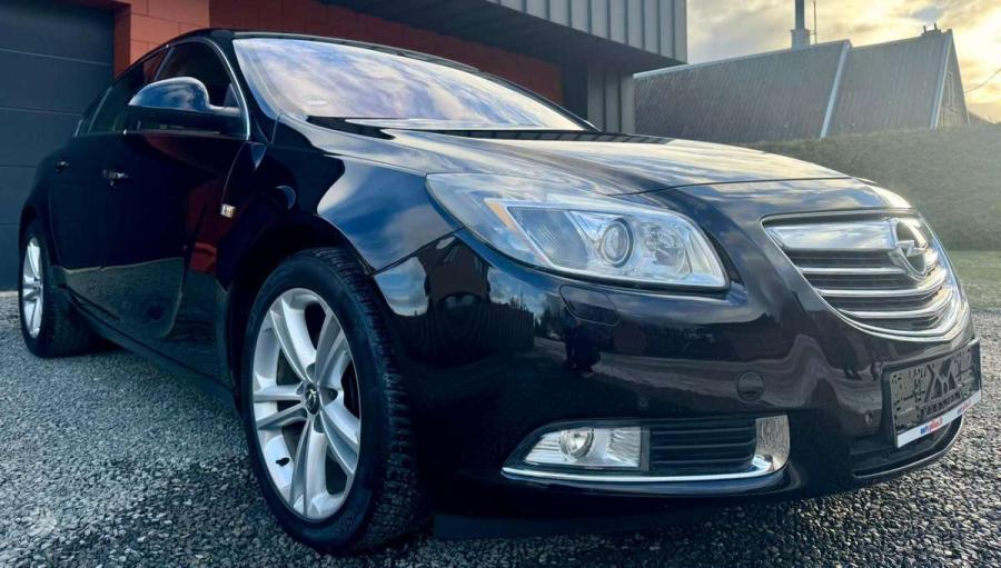 Melns Opel Insignia 2009 Marijampole, ar dzinēja tilpumu 2.00 L un nobraukumu 276 tūkst. km par 3999 €, foto 5 vietnē AUTOMOTO.COM.LV