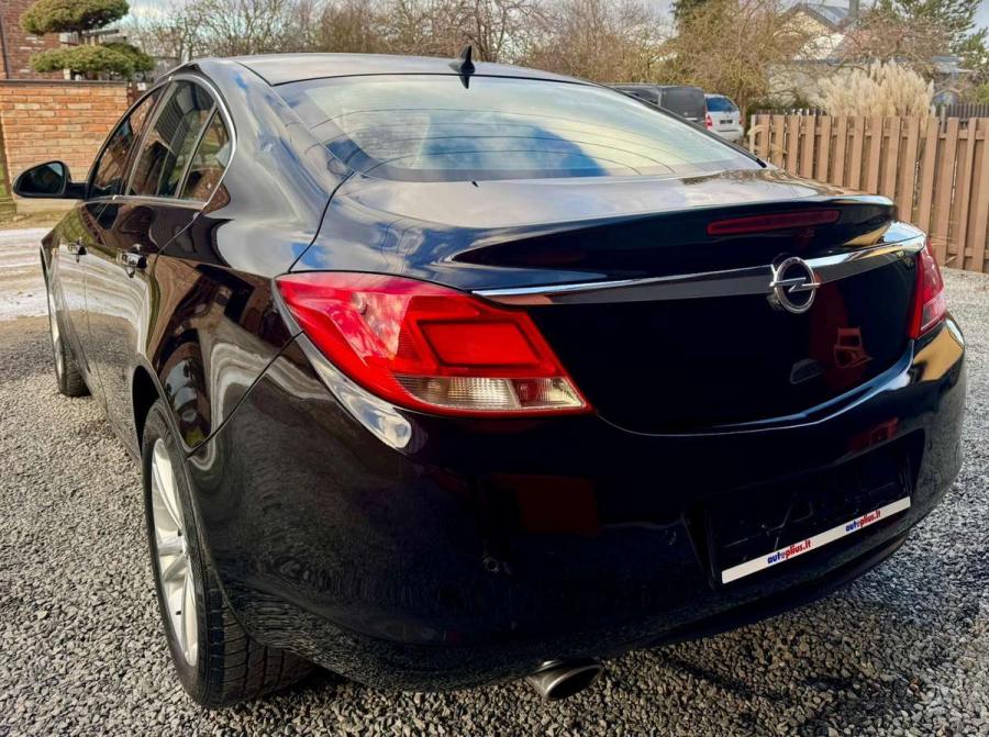 Melns Opel Insignia 2009 Marijampole, ar dzinēja tilpumu 2.00 L un nobraukumu 276 tūkst. km par 3999 €, foto 12 vietnē AUTOMOTO.COM.LV