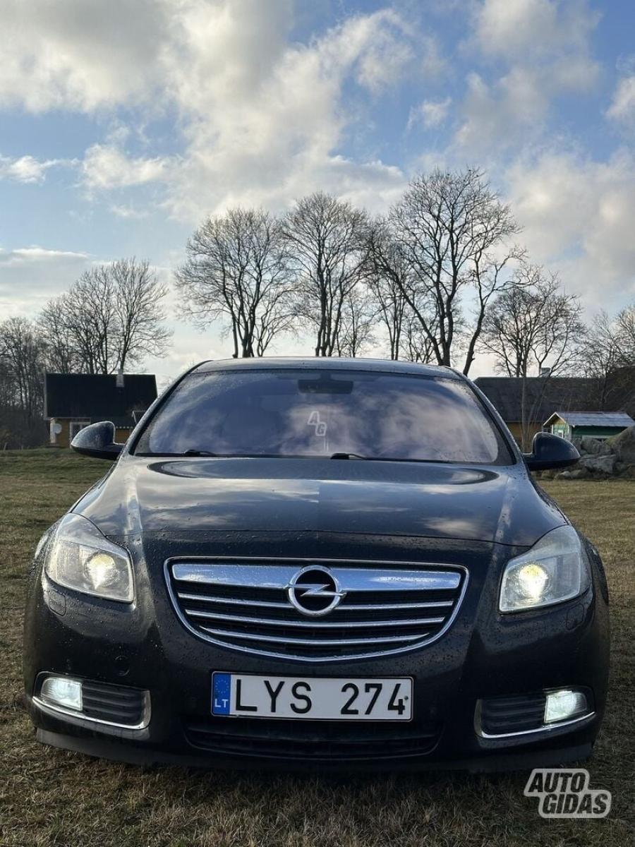 Black Opel Insignia 2009 in Vilnius, with an engine capacity of 2.00 L and mileage of 234 thousand km for 3300 €, photo 3 on AUTOMOTO.COM.LV